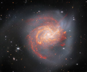 Webb Snaps Stunning Image of NGC 3256 | Sci.News